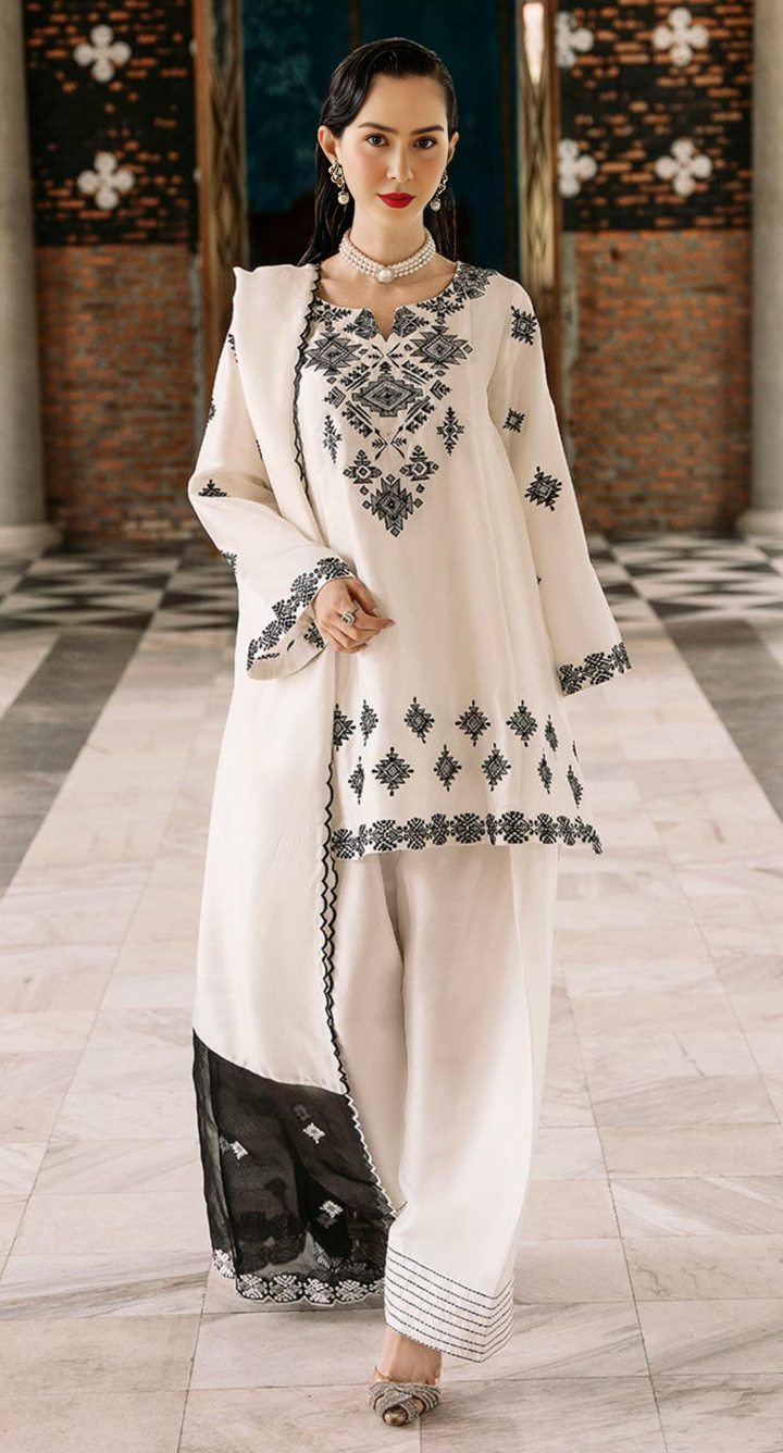 PREETPRET Elevate Your Style with Premium Clothing | Shop Now
